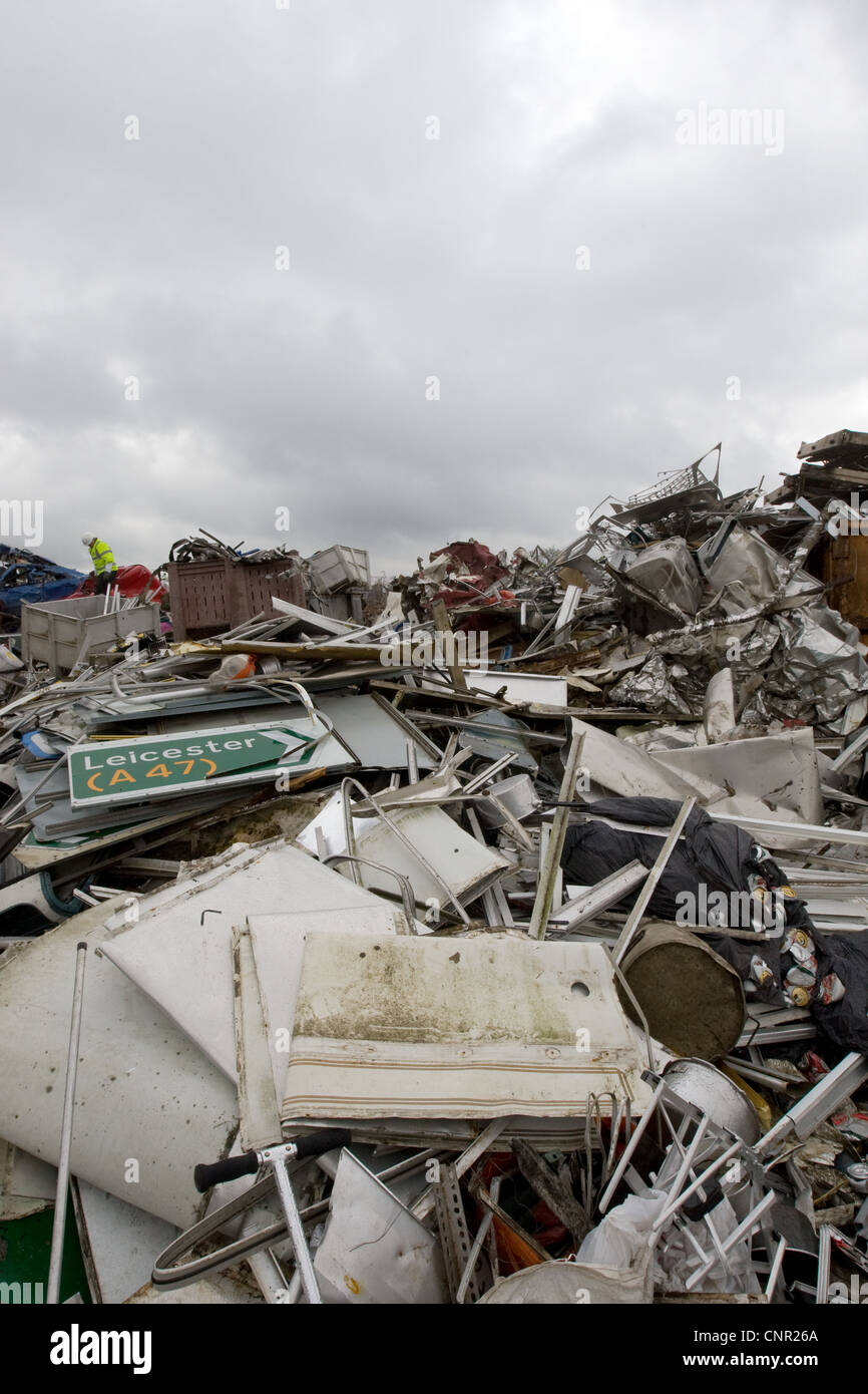 Scrap merchant hi-res stock photography and images - Alamy