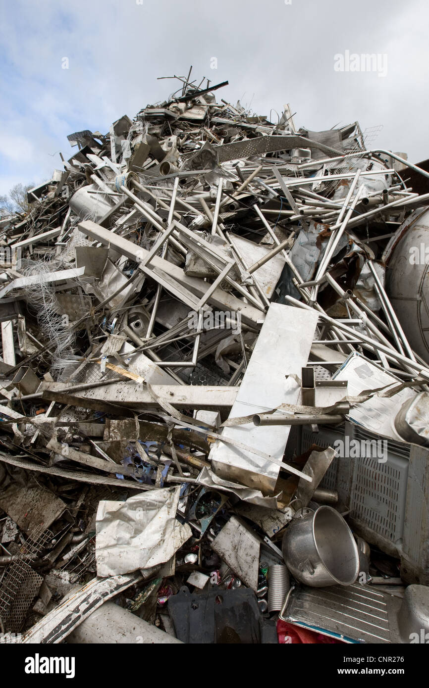 Scrap metal in a scrap yard Stock Photo - Alamy