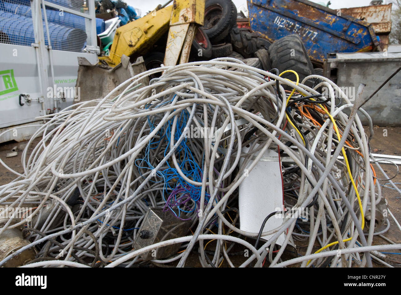 Cable scrap hi-res stock photography and images - Alamy