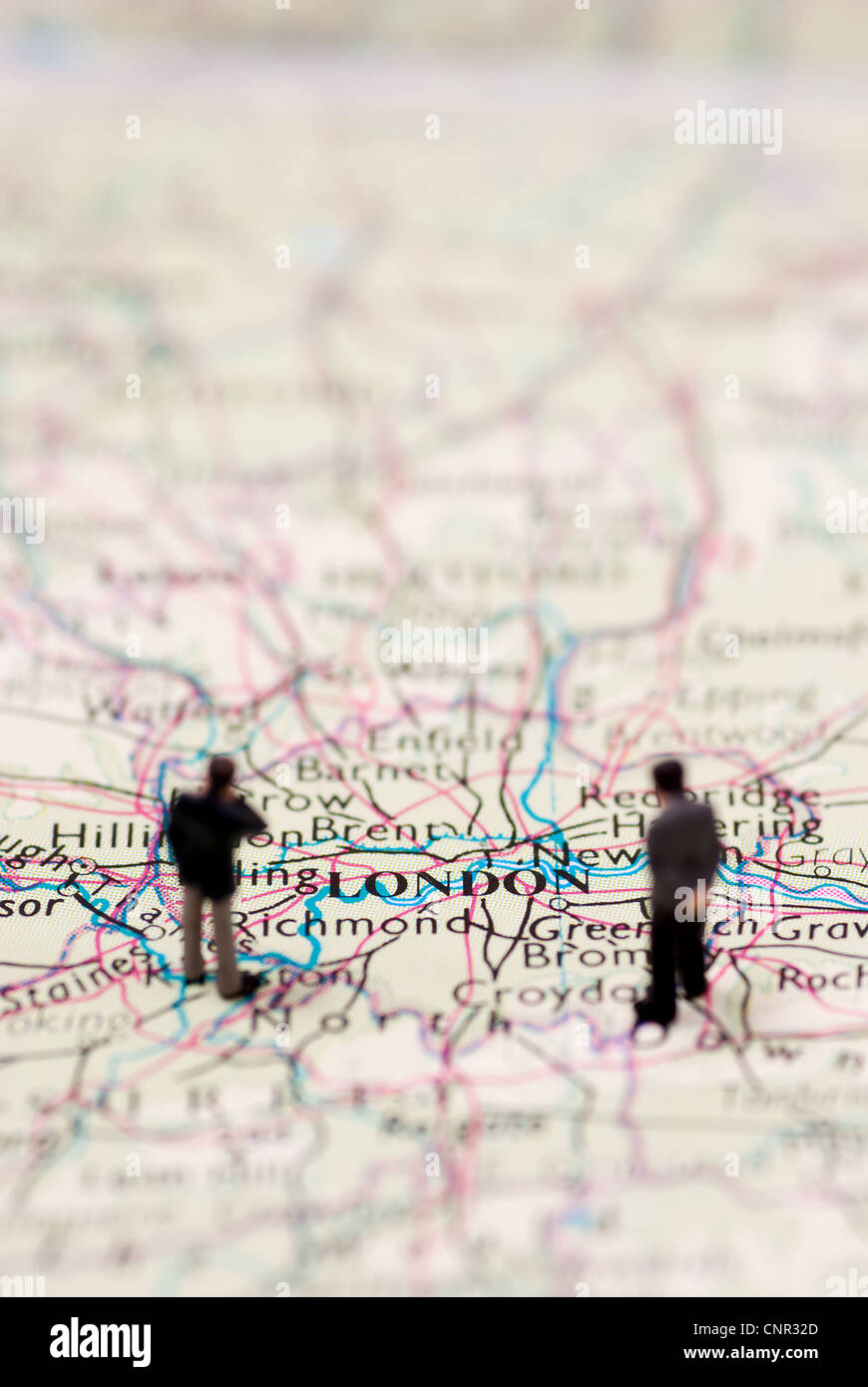 London map business men hi-res stock photography and images - Alamy