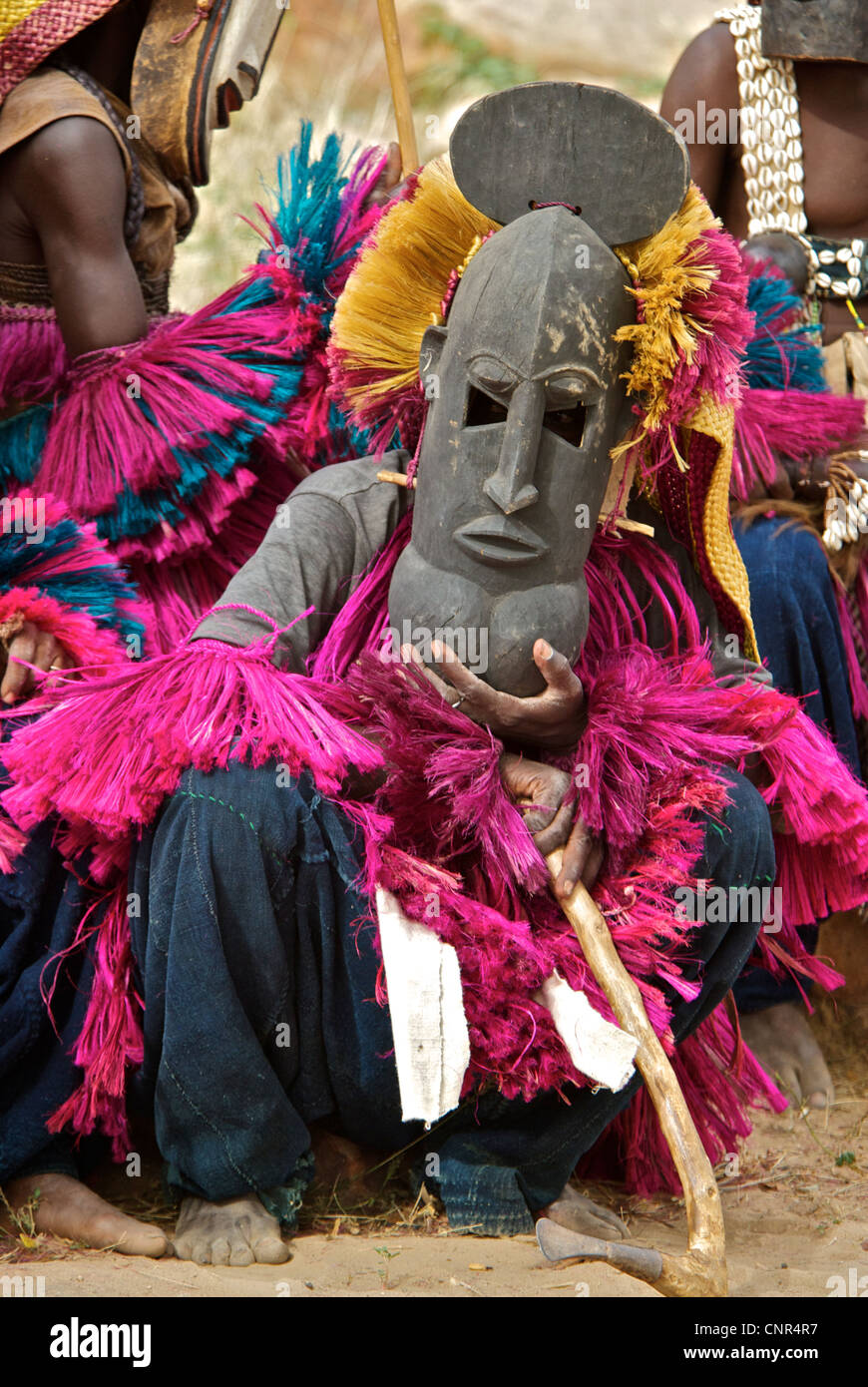 African dancer mask dogon hi-res stock photography and images - Alamy