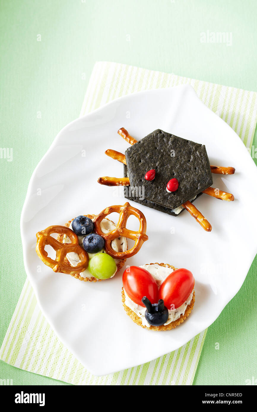 Snacks images hi-res stock photography and images - Alamy