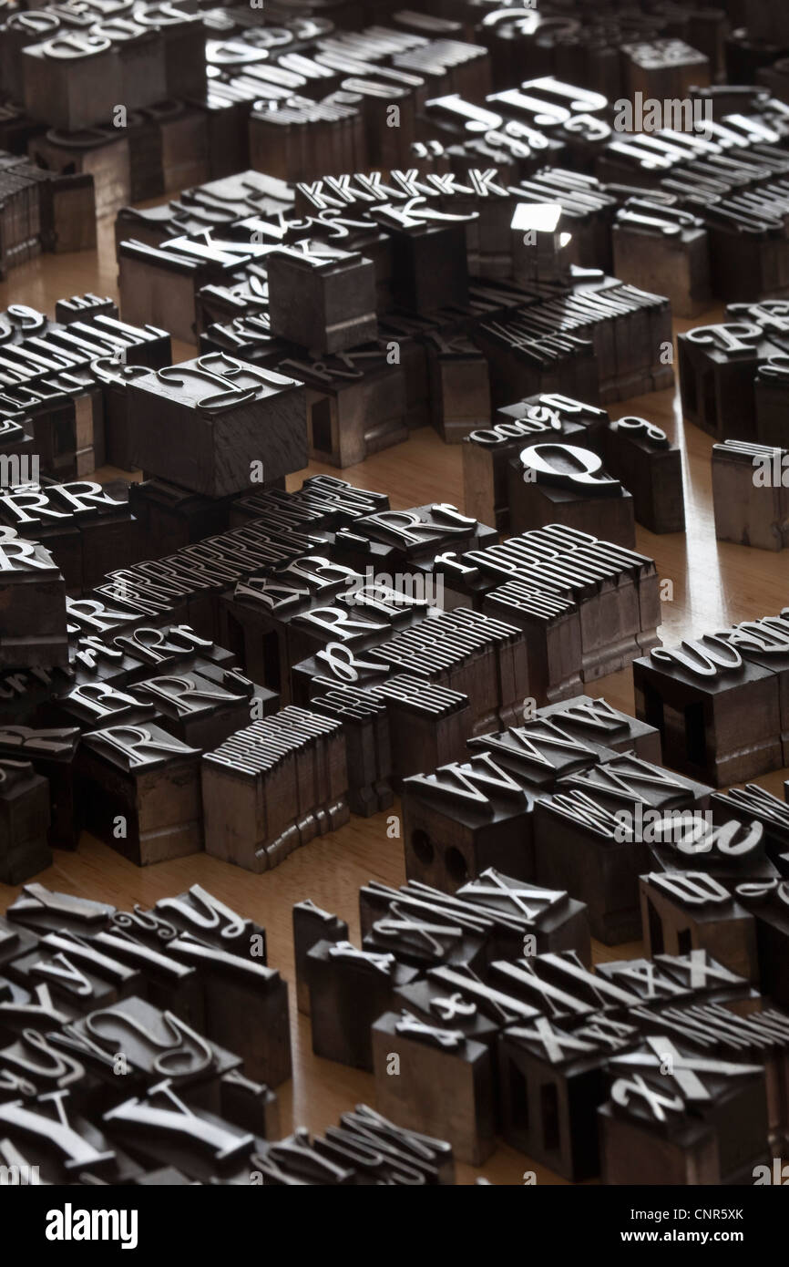 Ups font hi-res stock photography and images - Alamy