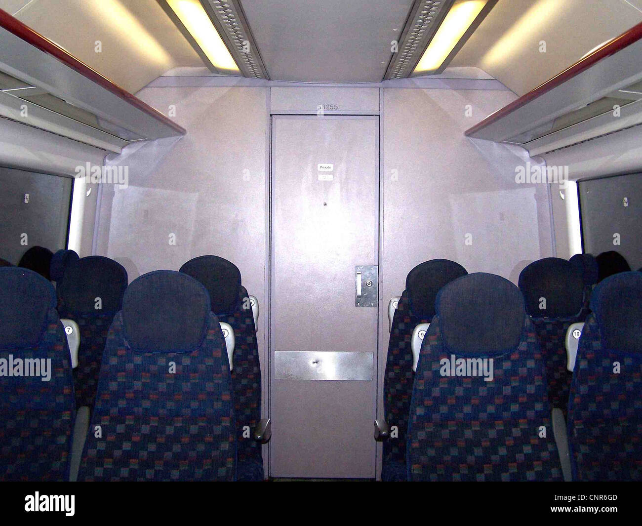 Chiltern Railways Class 168/0 Clubman, aboard the DMSO vehicle by the ...