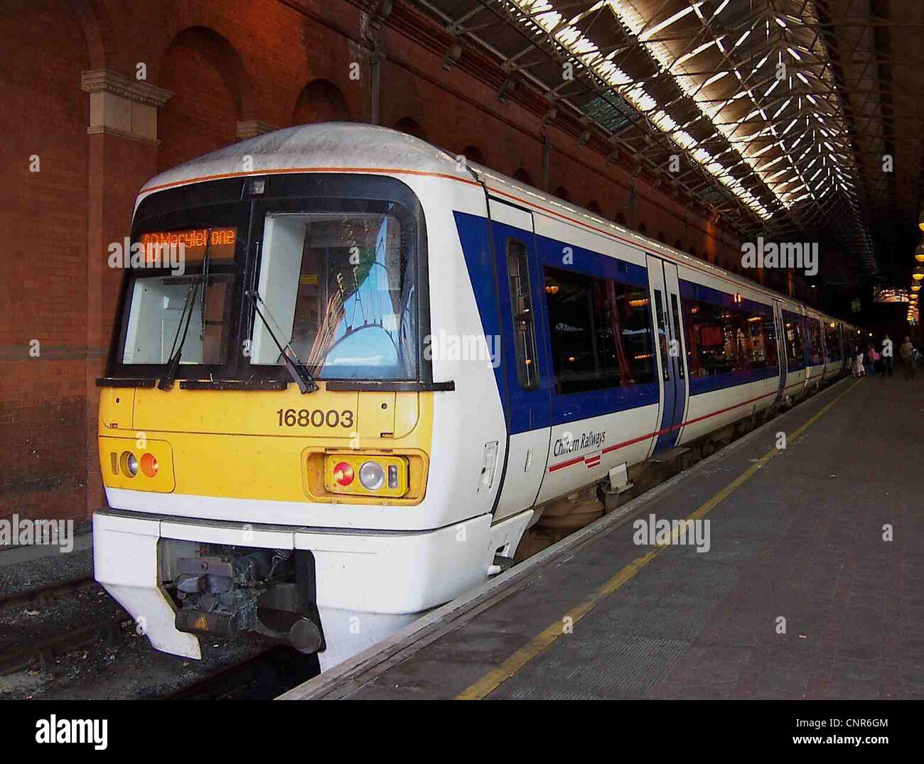 Chiltern Railways Class 168/0 Clubman No. 168003 at London Marylebone ...