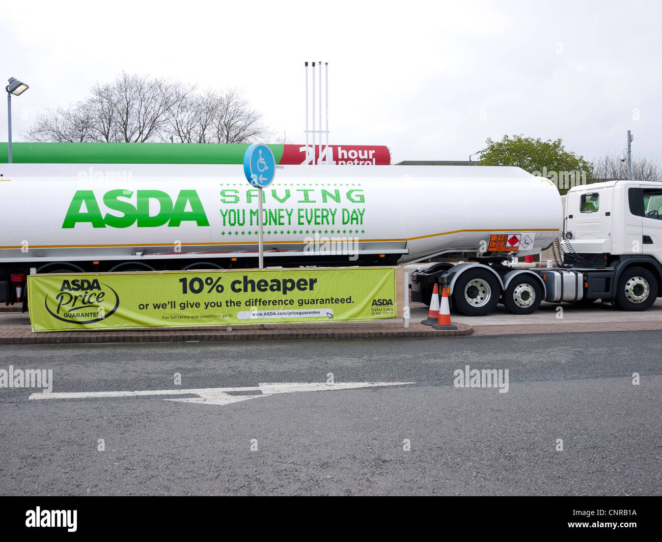 Delivering the fuel hi-res stock photography and images - Alamy