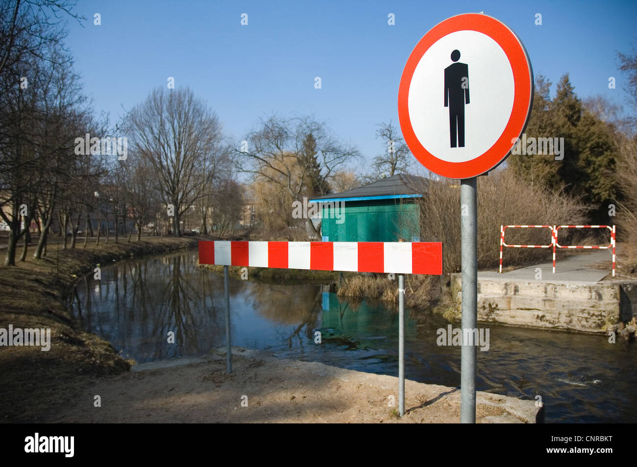 Road marking no entry hi-res stock photography and images - Alamy