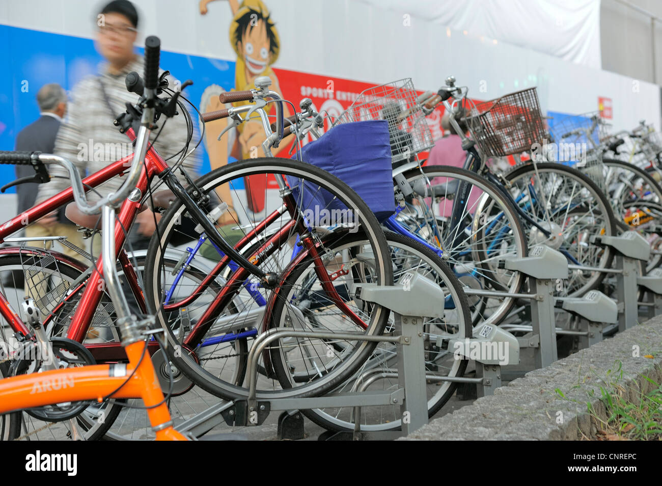 Japan bike parking hi-res stock photography and images - Alamy