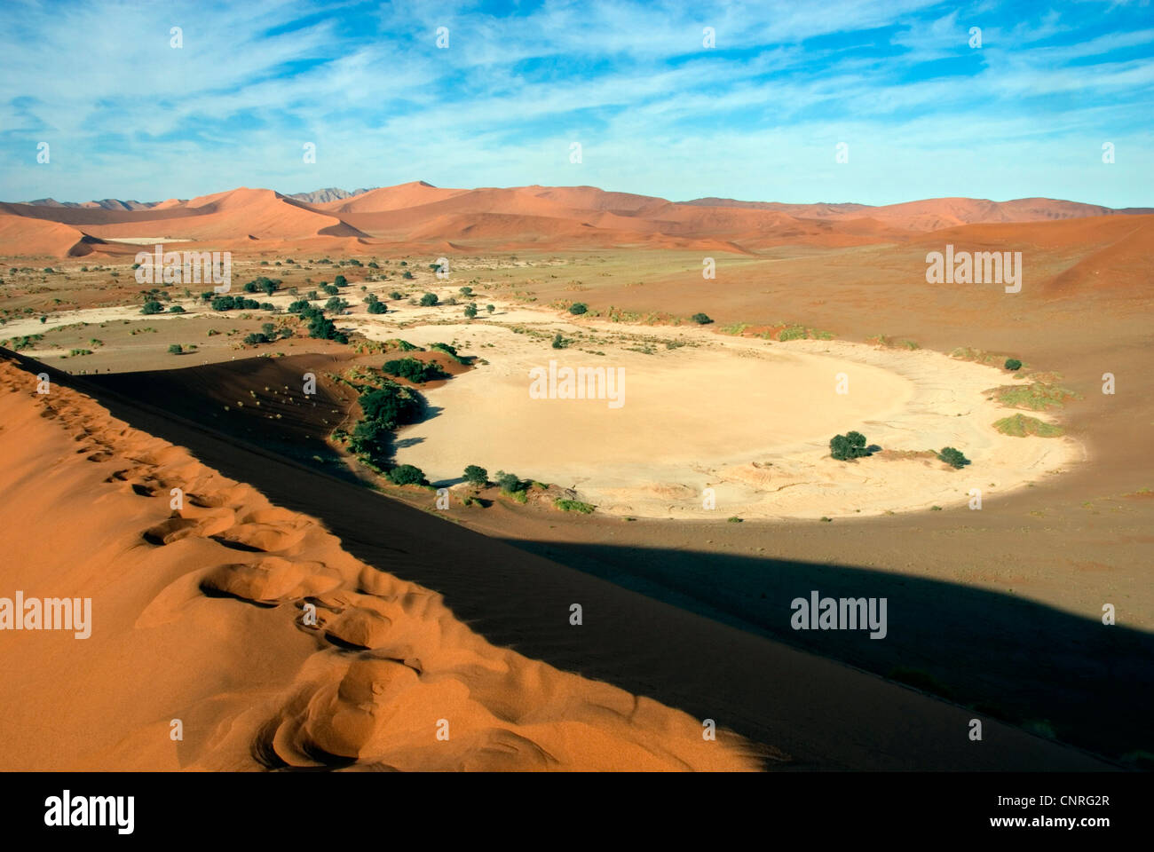 Transverse dunes hi-res stock photography and images - Alamy