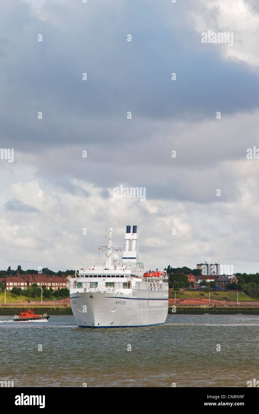 Cruise ship MV ASTOR approaching Liverpool Cruise Liner Terminal ...