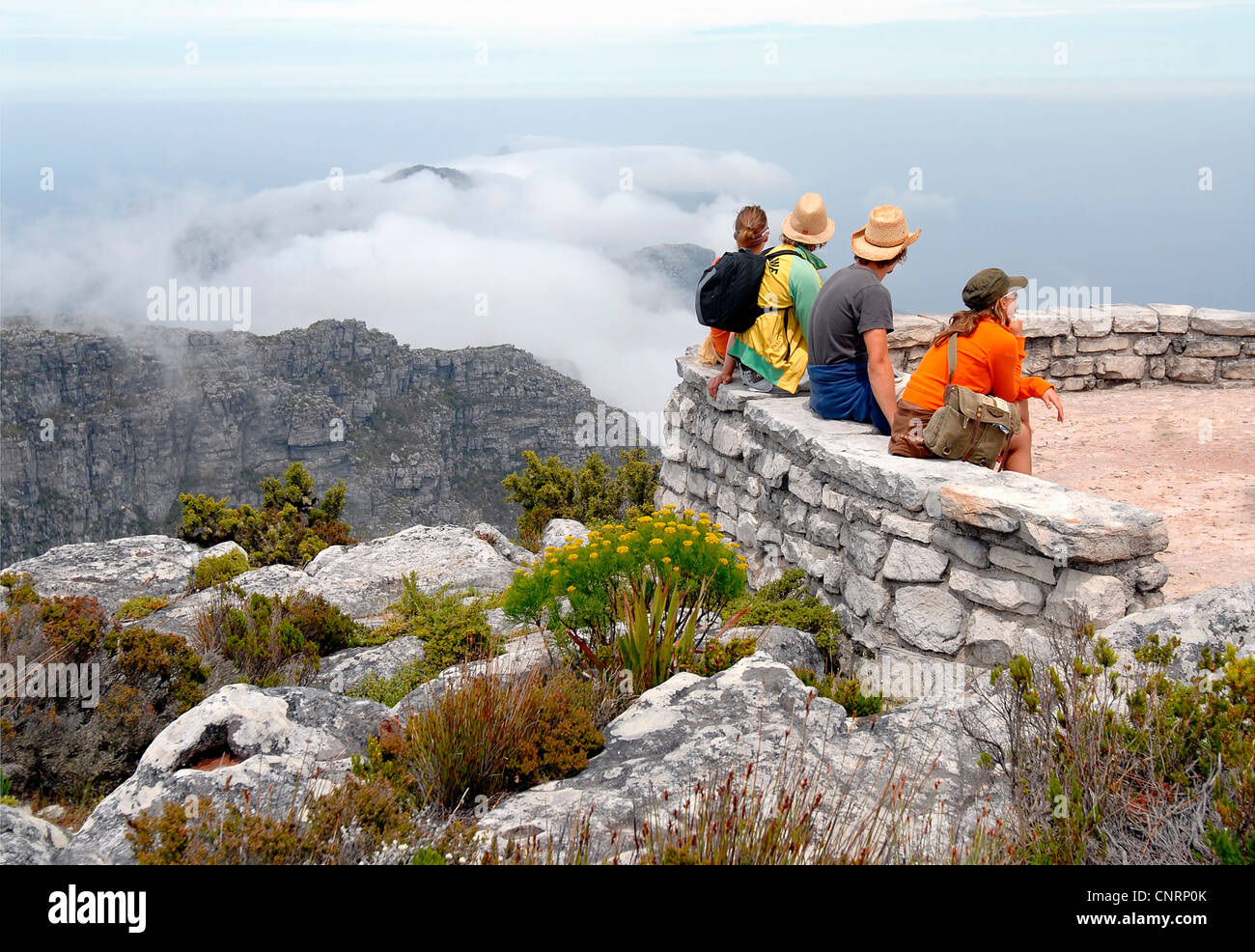 Tourists out enjoying the weather hi-res stock photography and images ...