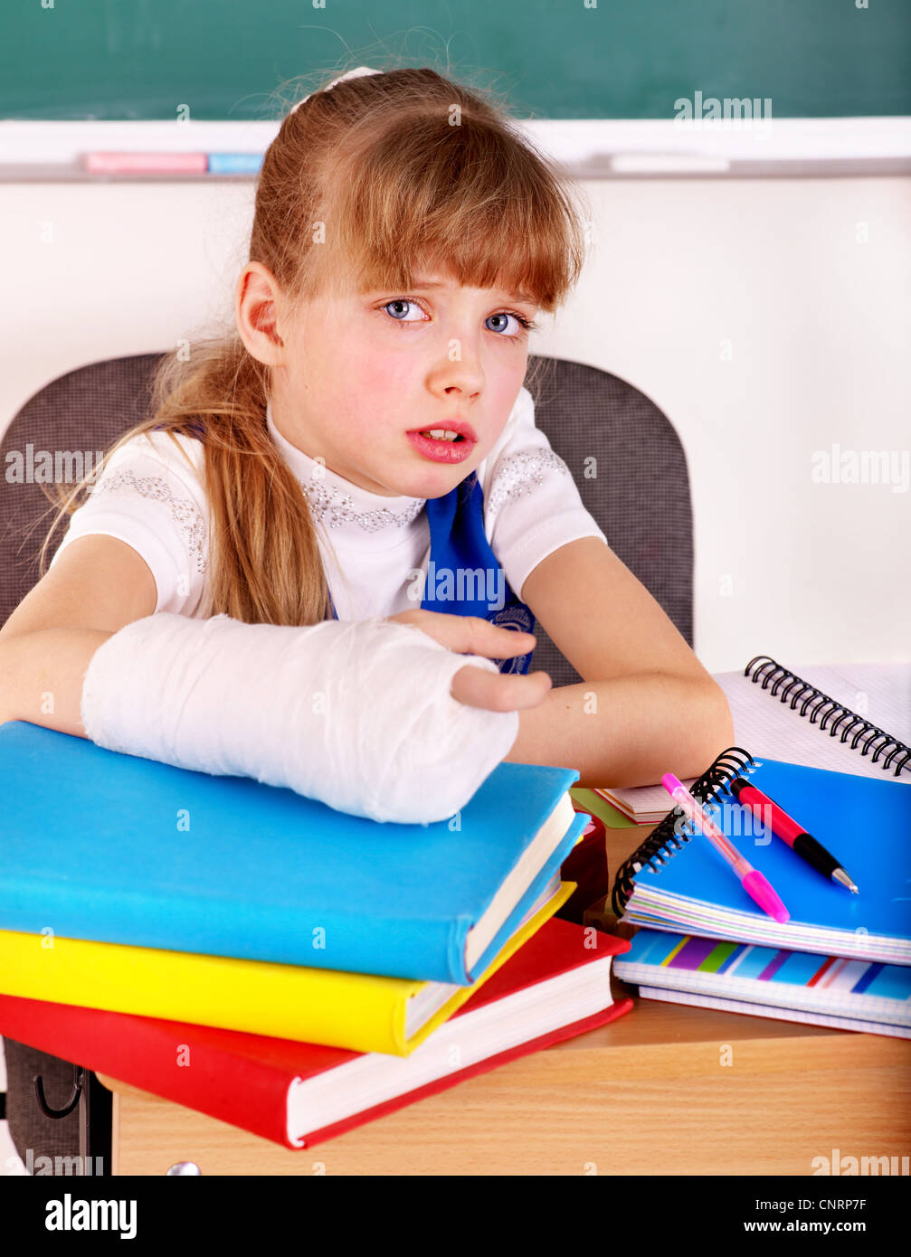 Child broken arm cast book hi-res stock photography and images - Alamy