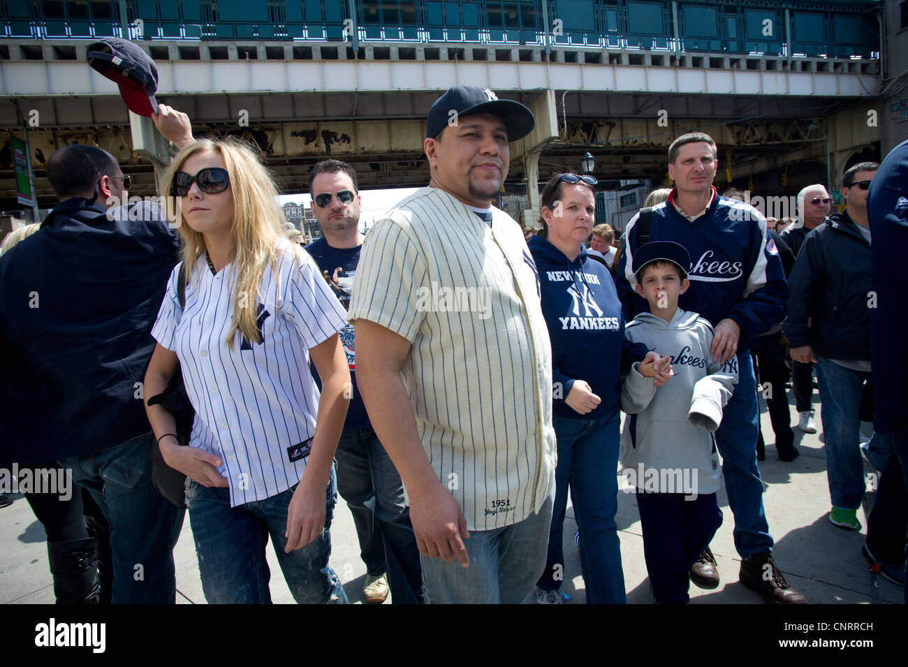 Mlb yankee stadium hi-res stock photography and images - Alamy