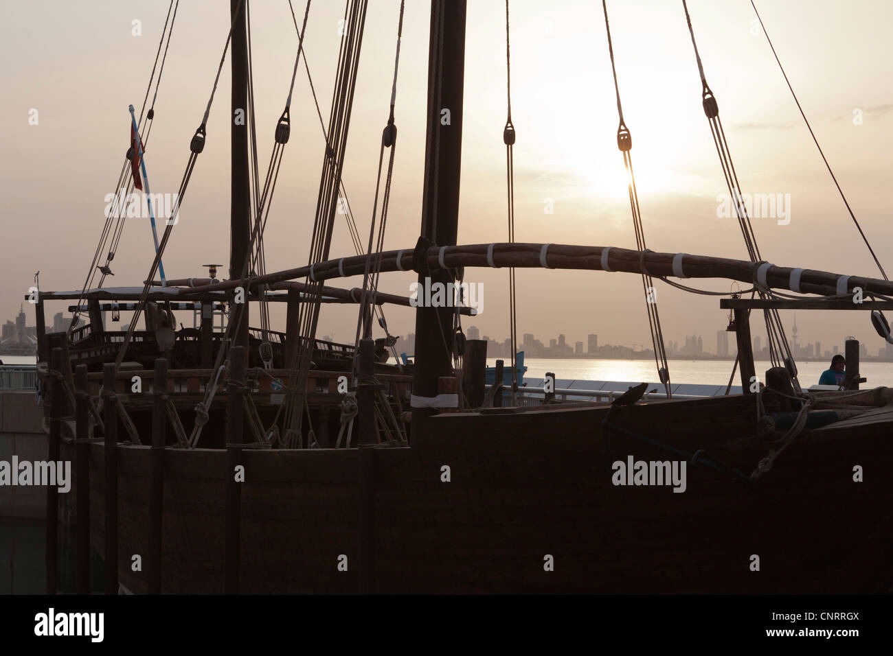 Kuwait dhow hi-res stock photography and images - Alamy