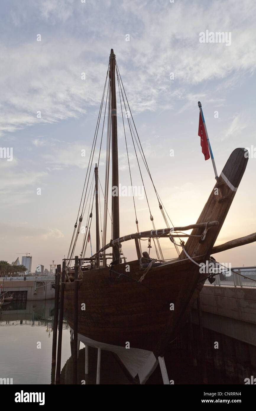 Kuwait dhow hi-res stock photography and images - Alamy