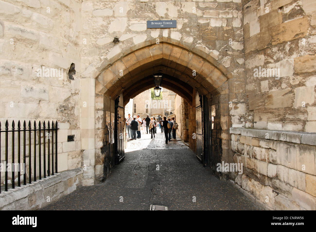 Tower of London - Byward Tower and gate Stock Photo - Alamy