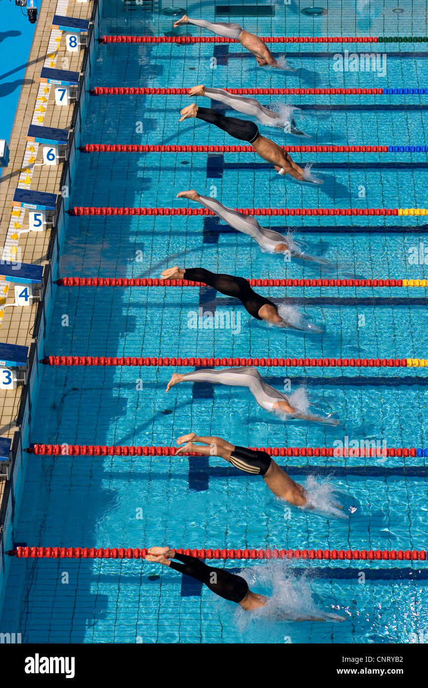 Mens swimming hi-res stock photography and images - Alamy