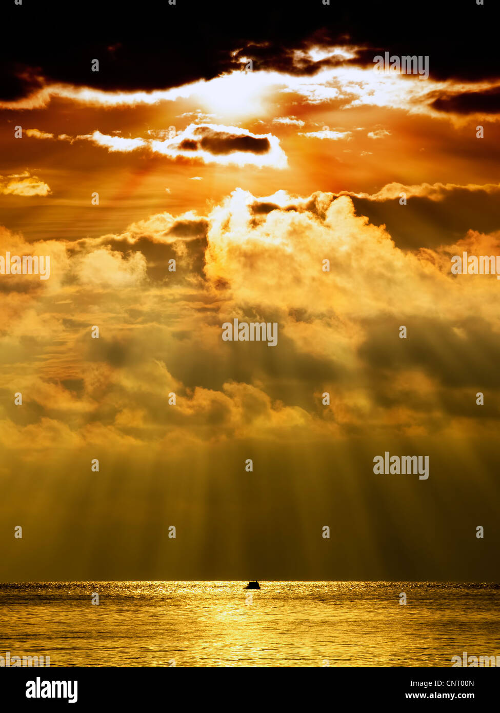 Last sun rays are falling on the horizon of the Adriatic sea under ...