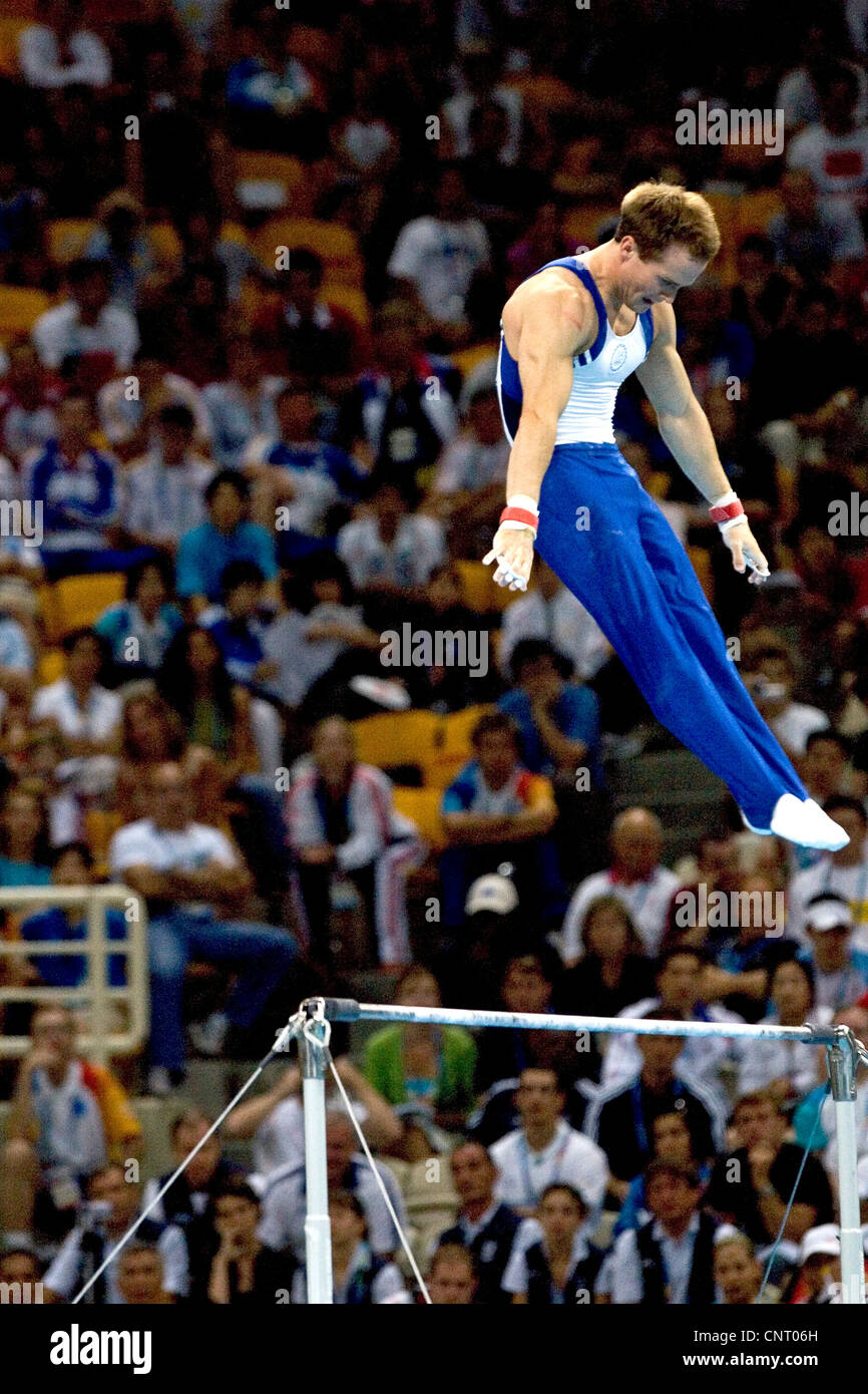 GYMNASTICS Paul Hamm (USA) competing on the high bar during the men's individual all around ...