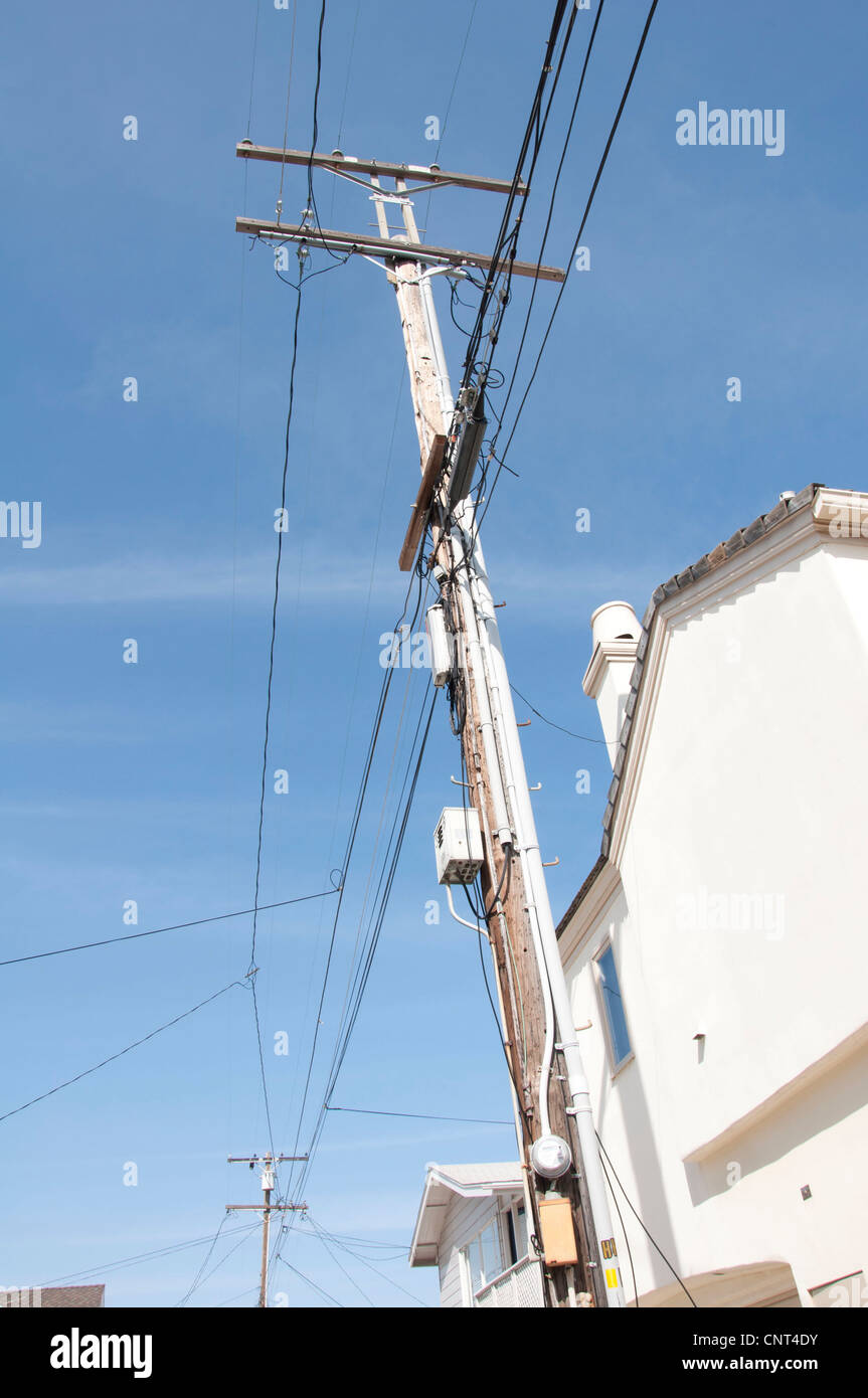 Electricity wire pole Stock Photo - Alamy