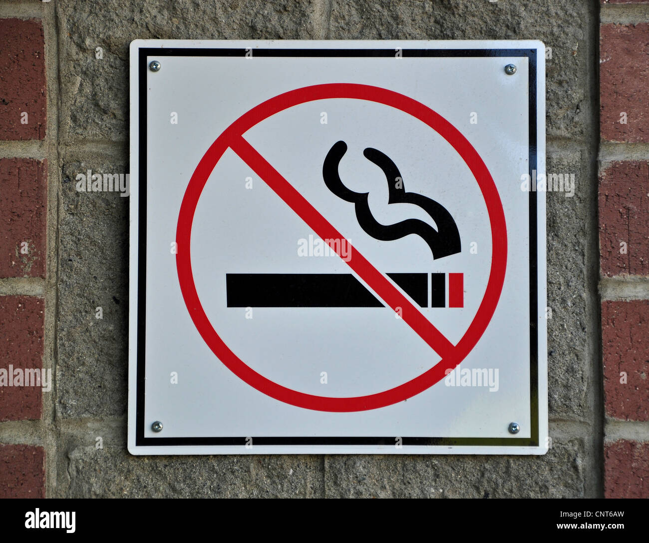 No smoking zone sign hi-res stock photography and images - Alamy