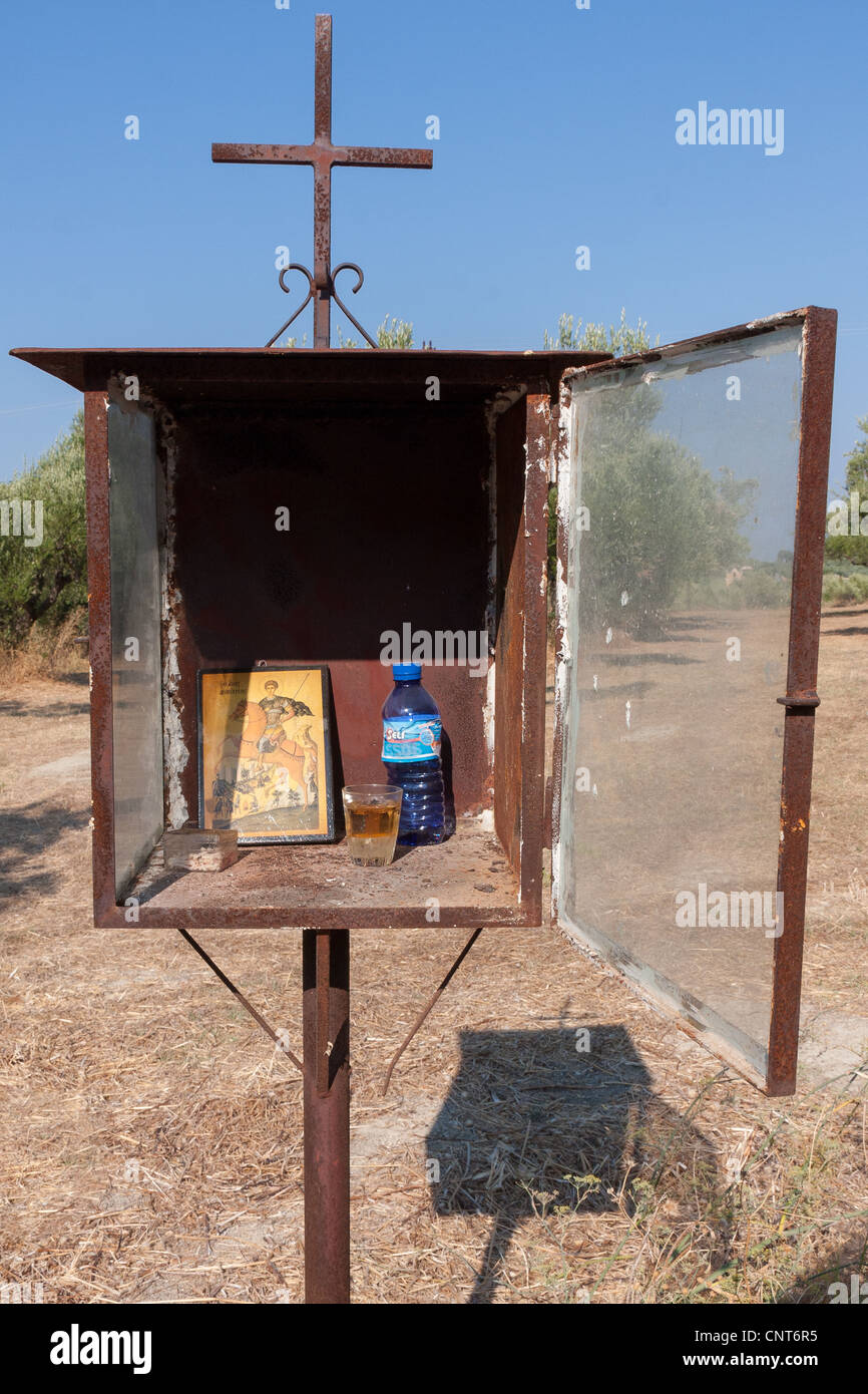 Roadside religious shrine hi-res stock photography and images - Alamy