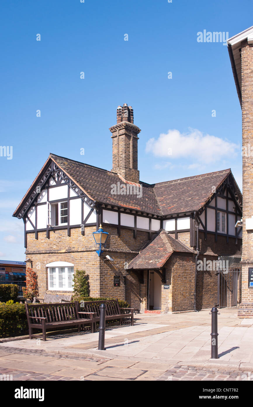 Tower Cottage High Resolution Stock Photography and Images - Alamy