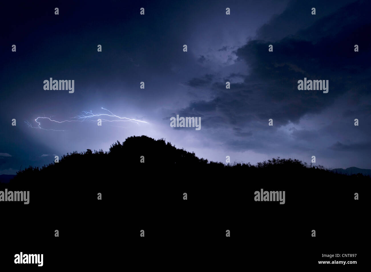 Lightning over mountain top hi-res stock photography and images - Alamy