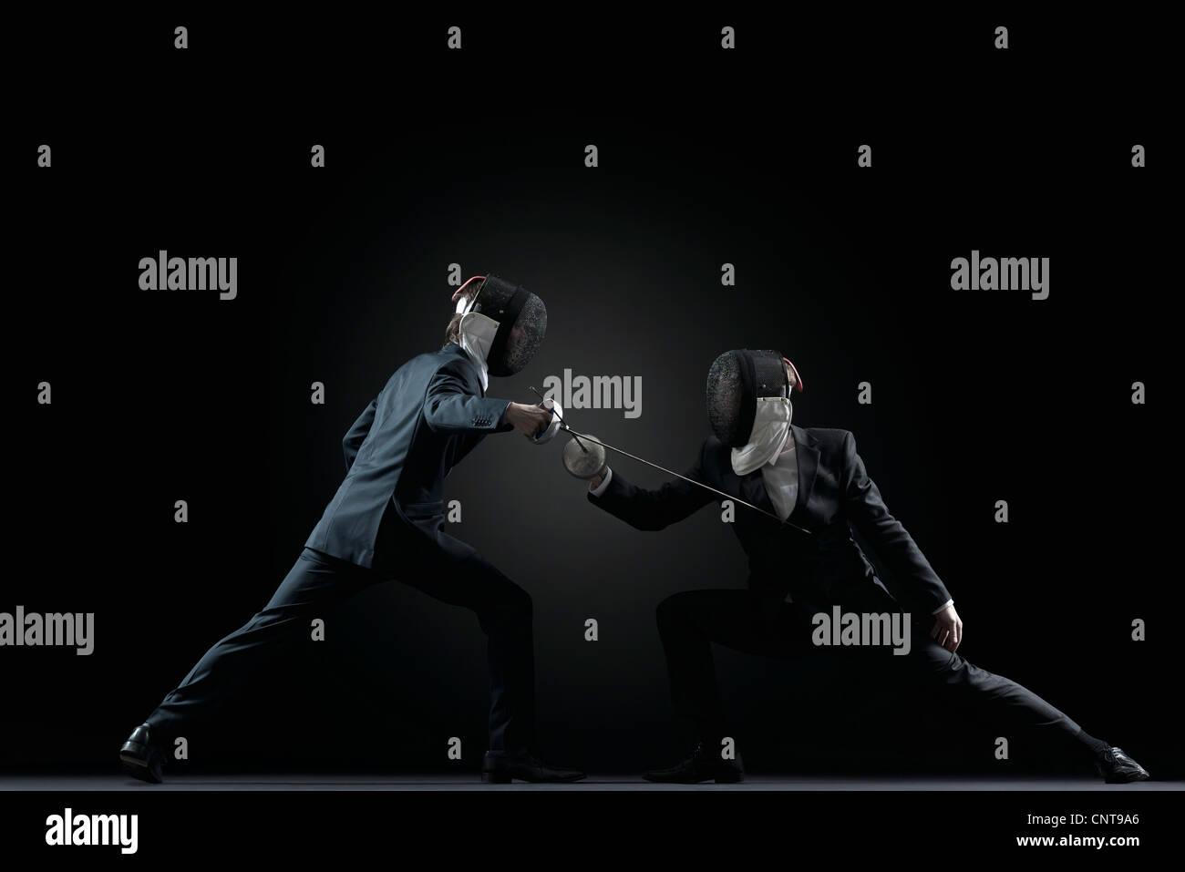 Two fencing persons hi-res stock photography and images - Alamy