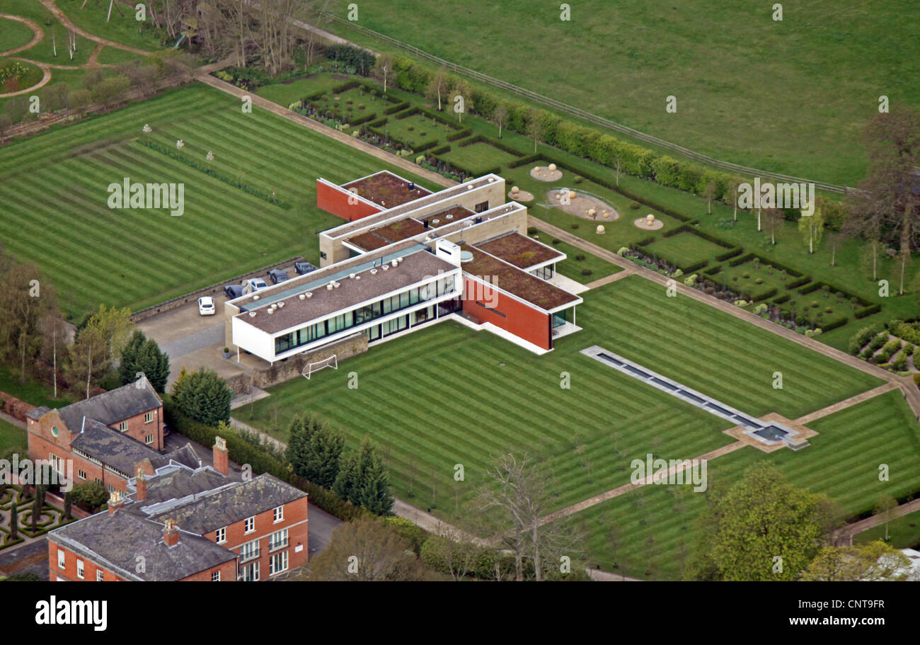 Grand modern architecture hi-res stock photography and images - Alamy