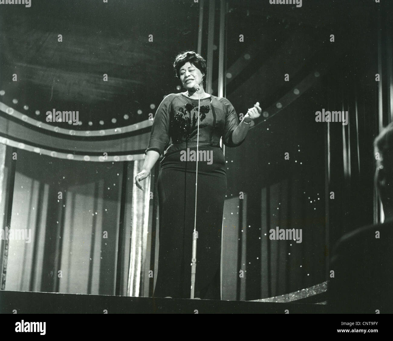 ELLA FITZGERALD (1917-1996) US jazz singer in 1964 Stock Photo - Alamy