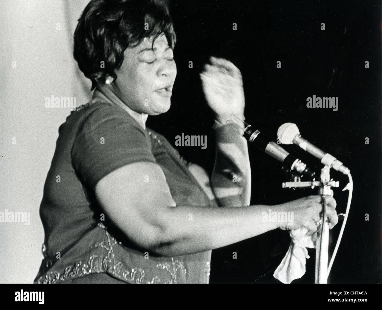ELLA FITZGERALD (1917-1996) US jazz singer in October 1964 Stock Photo ...