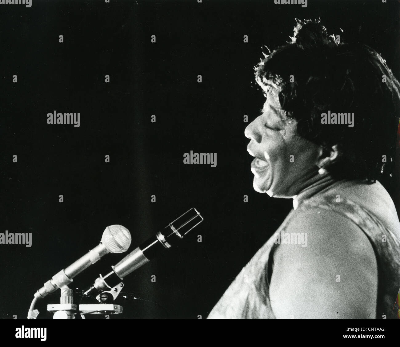 ELLA FITZGERALD (1917-1996) US jazz singer in October 1964 Stock Photo ...