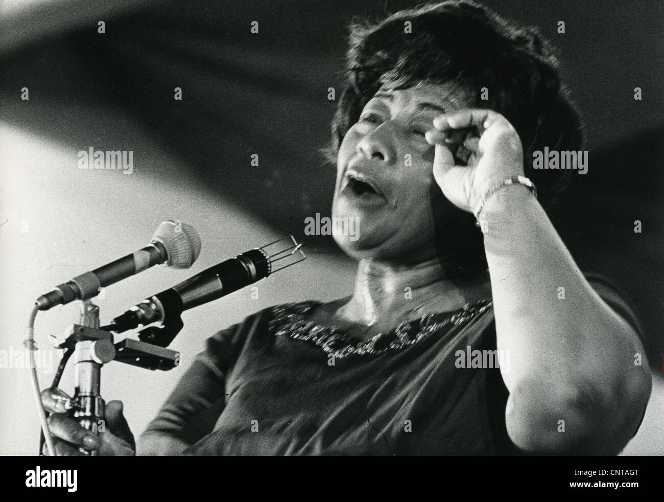ELLA FITZGERALD (1917-1996) US jazz singer in October 1964 Stock Photo ...