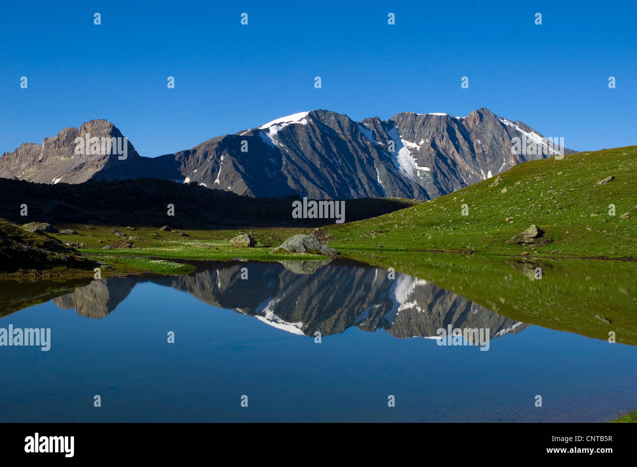 Lakes in national park of vanoise hi-res stock photography and images ...