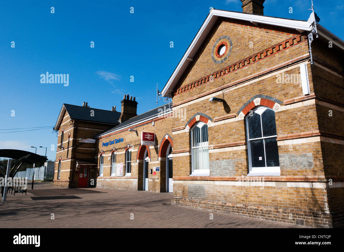 Penge east station hi-res stock photography and images - Alamy