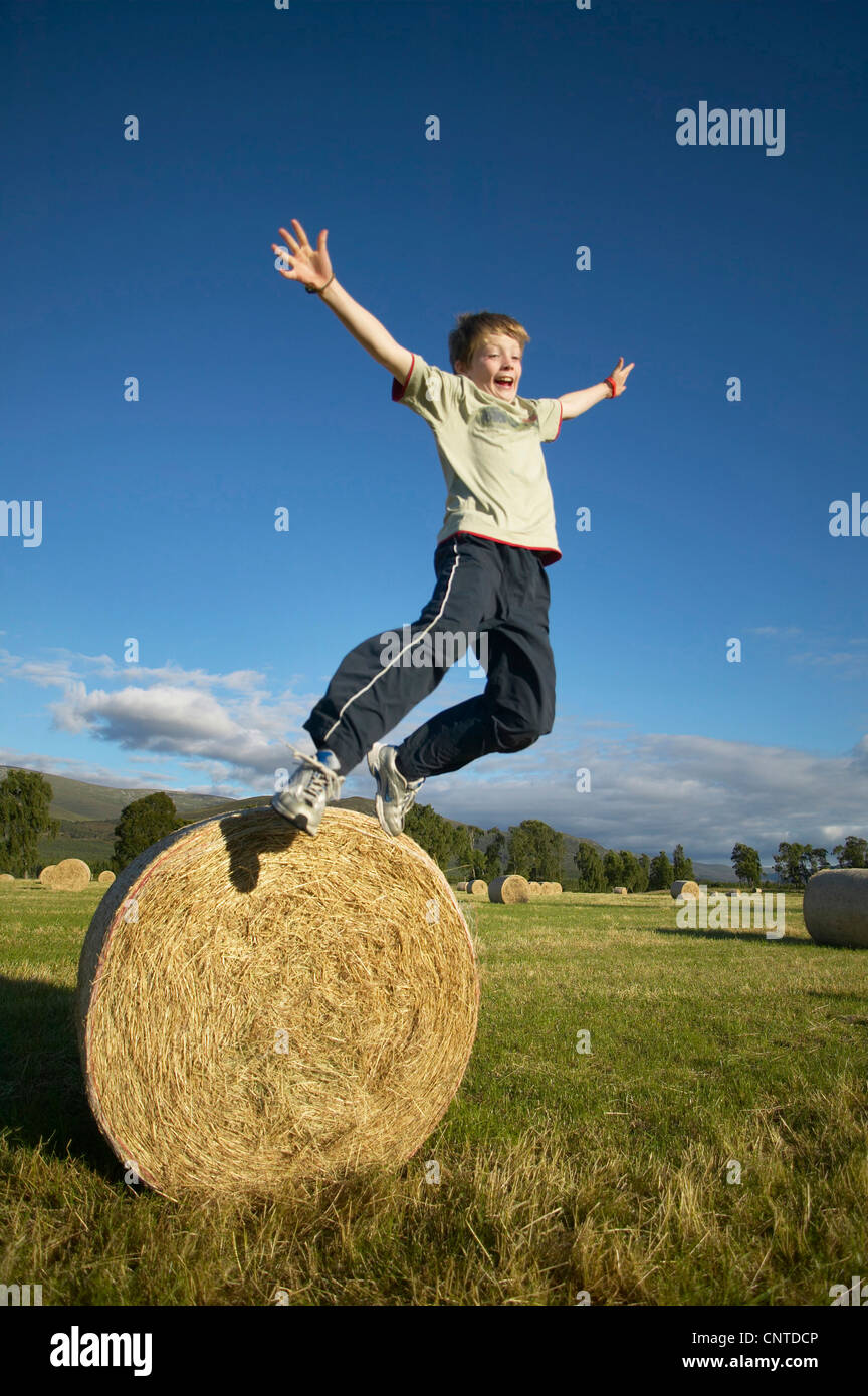 Jumping with a straw hi-res stock photography and images - Alamy