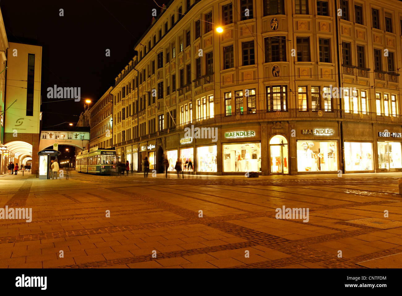 Maendler High Resolution Stock Photography and Images - Alamy