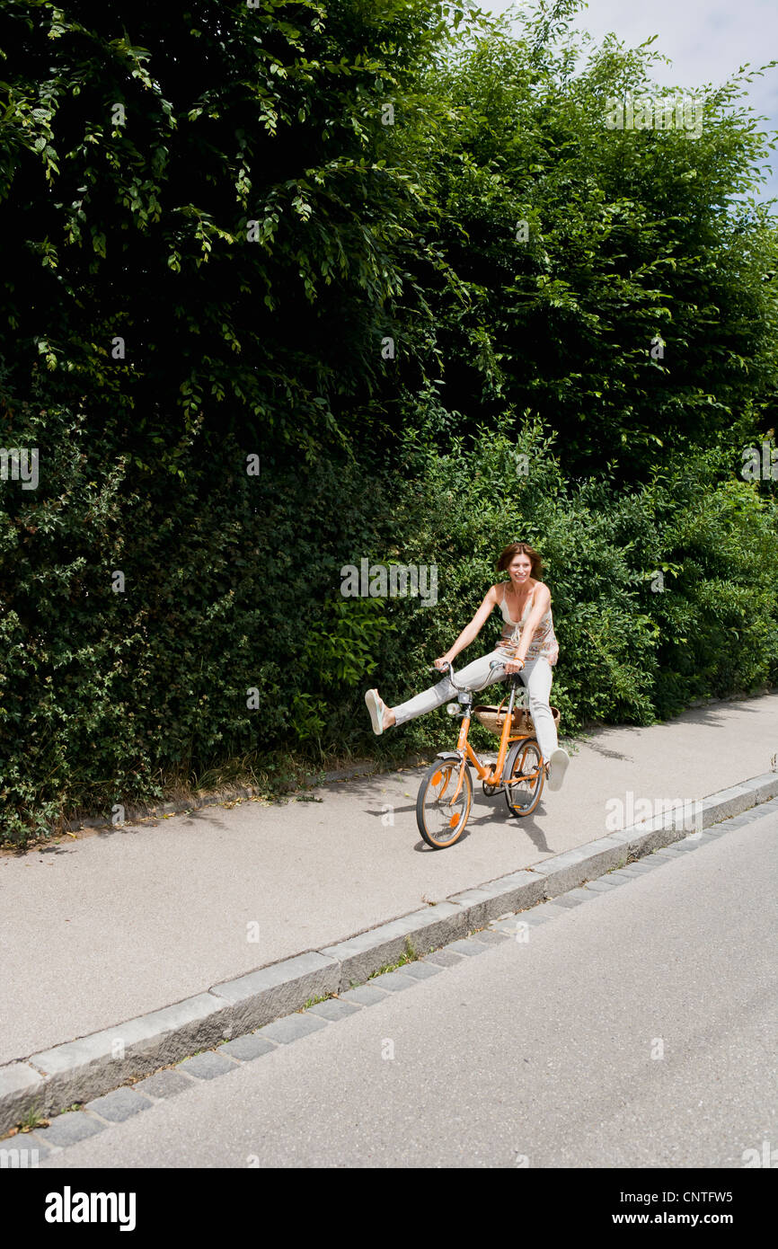 Pathway summer activities outside scene hi-res stock photography and ...