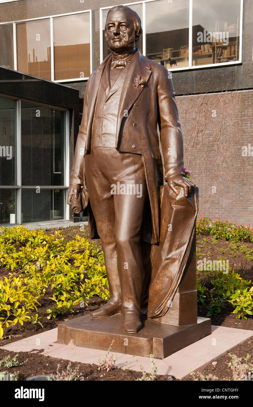 Statue of George Brotherton, Salford's first MP, New Bailey Street ...