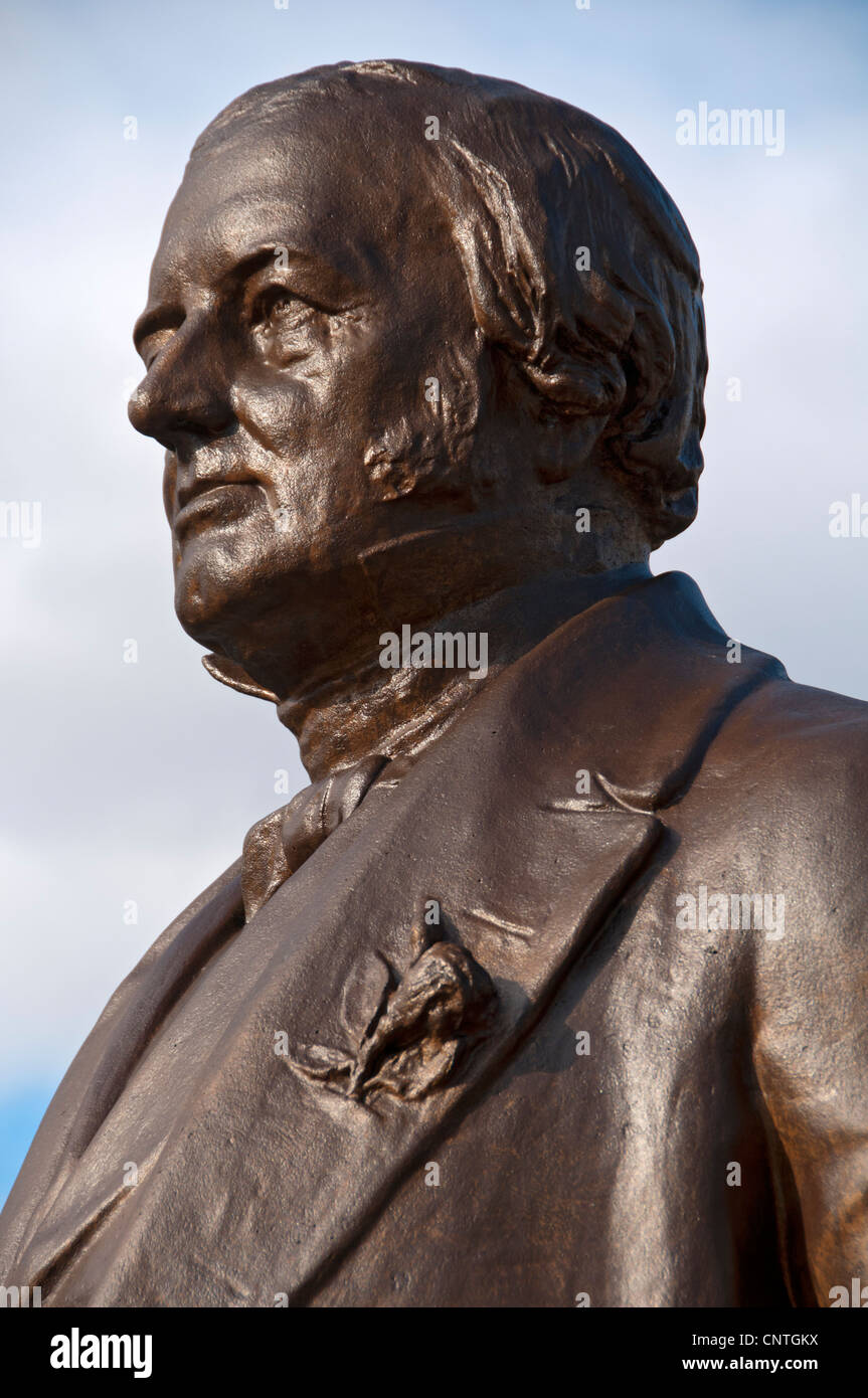 Statue of George Brotherton, Salford's first MP, New Bailey Street ...