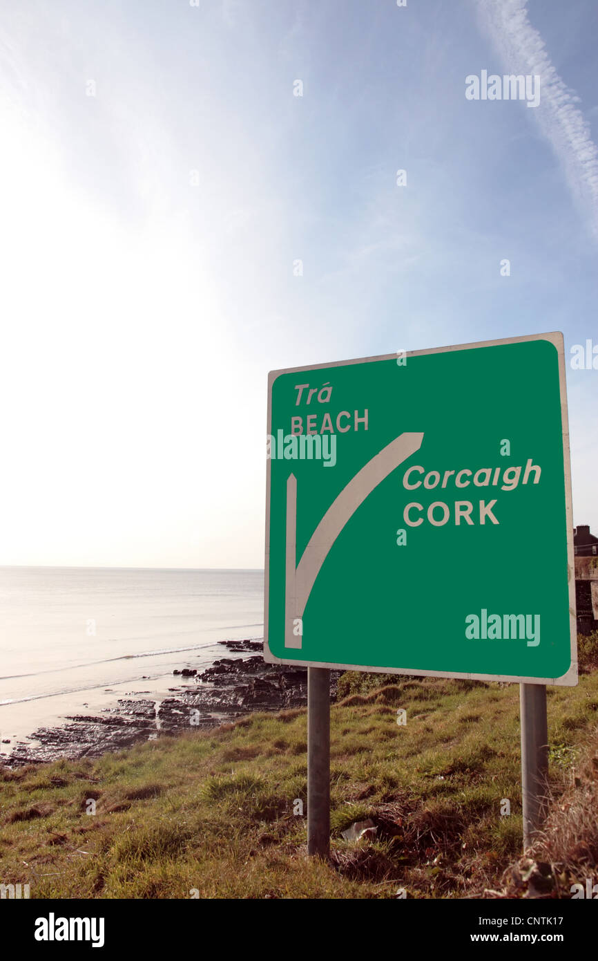 Green an post sign ireland hi-res stock photography and images - Alamy
