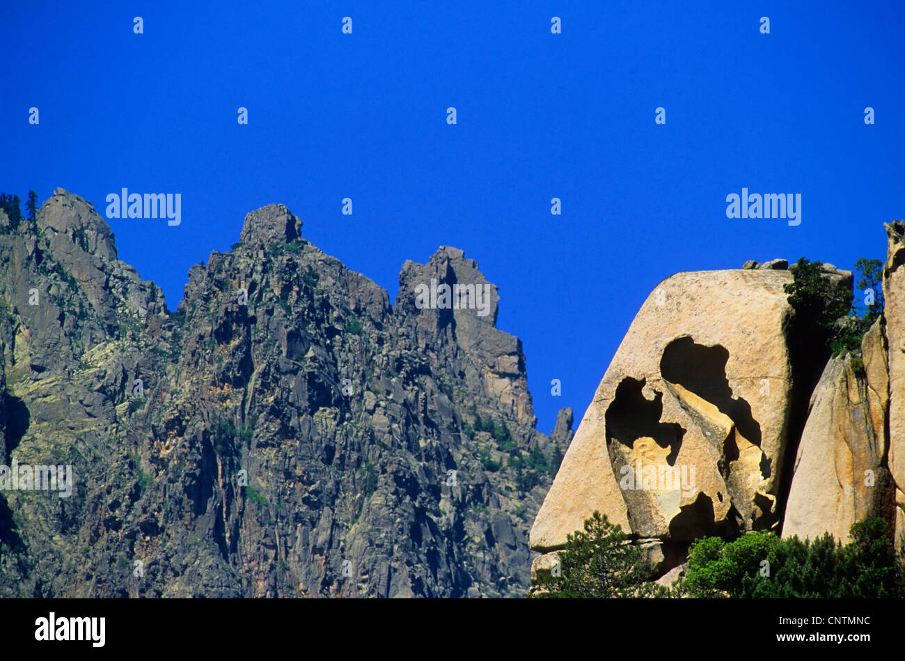 Corsica granite mountains hi-res stock photography and images - Alamy