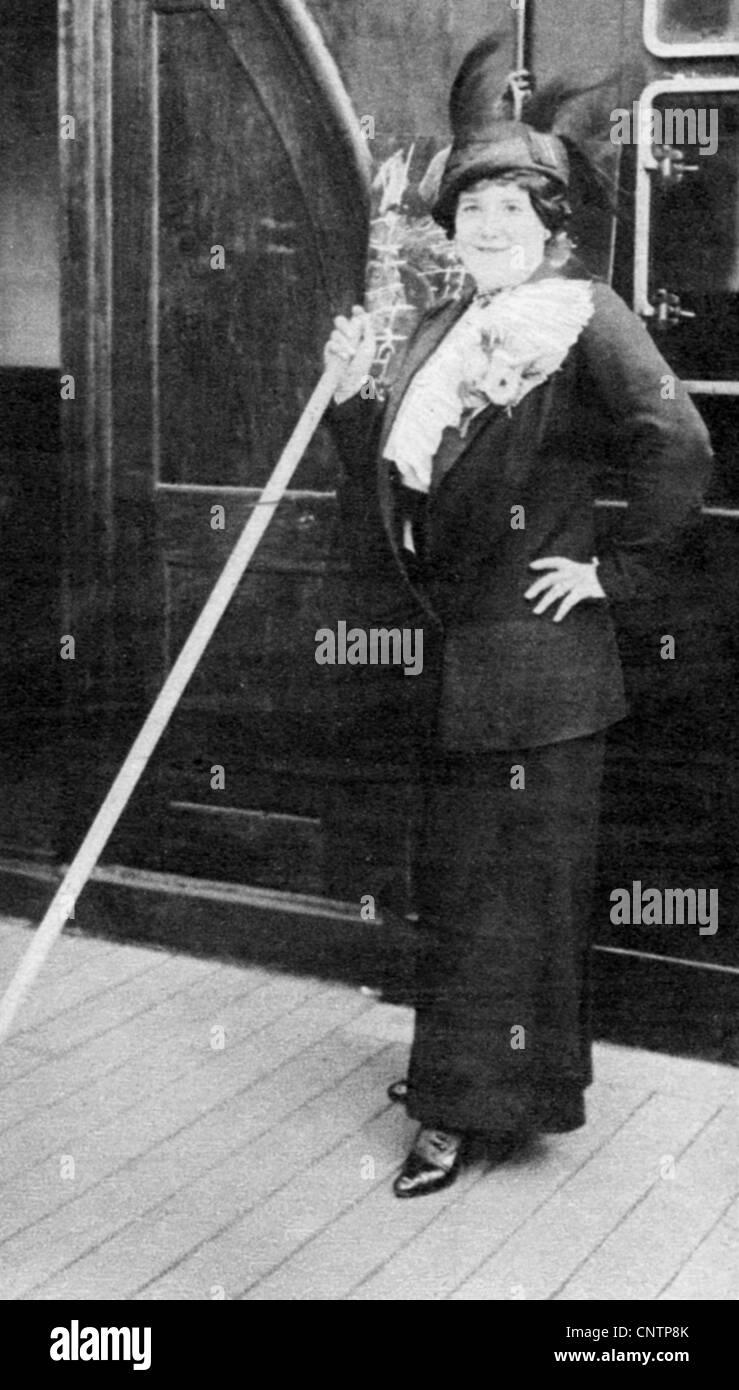 German opera singer frieda hempel hi-res stock photography and images ...