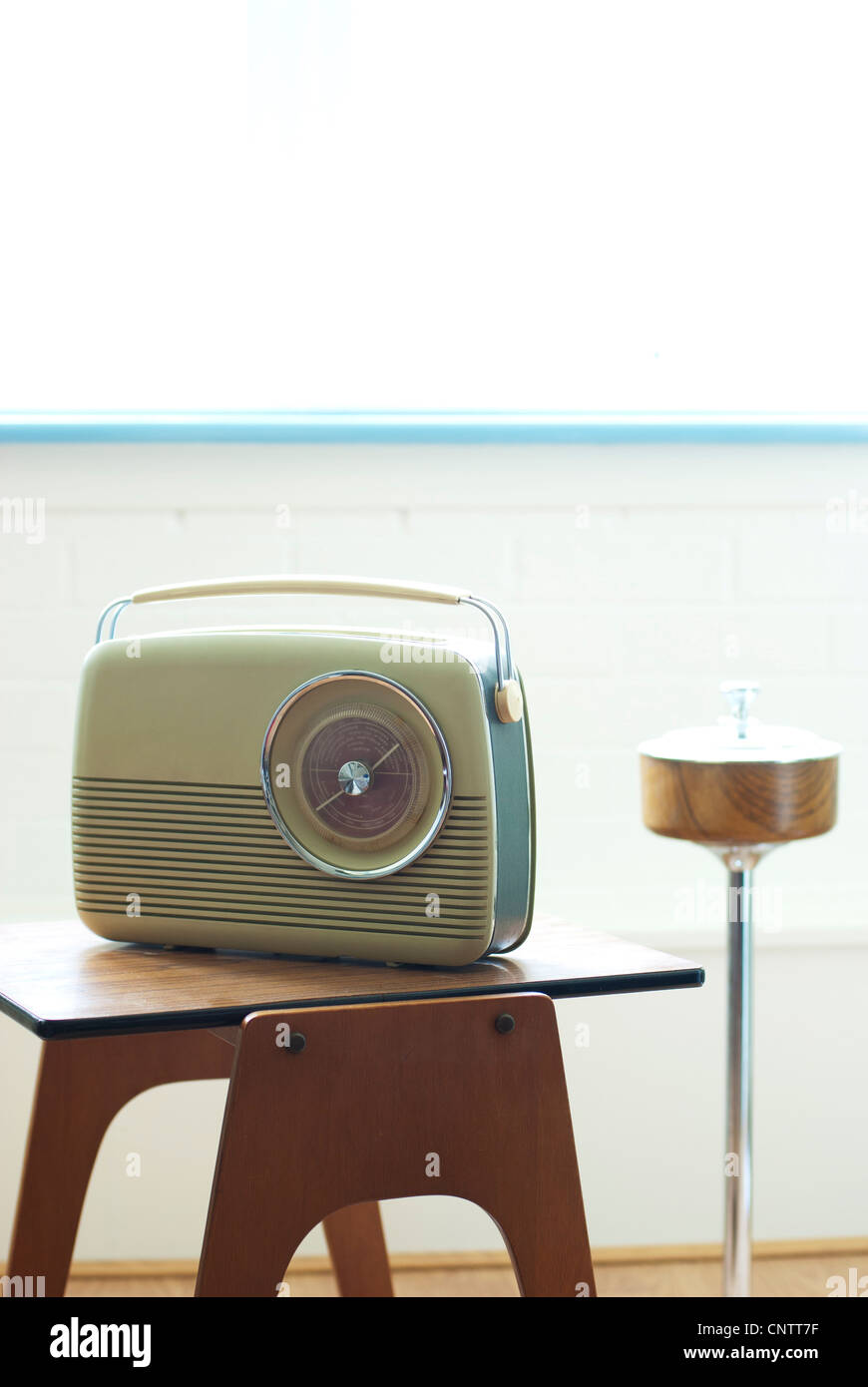 50s table radio hi-res stock photography and images - Alamy