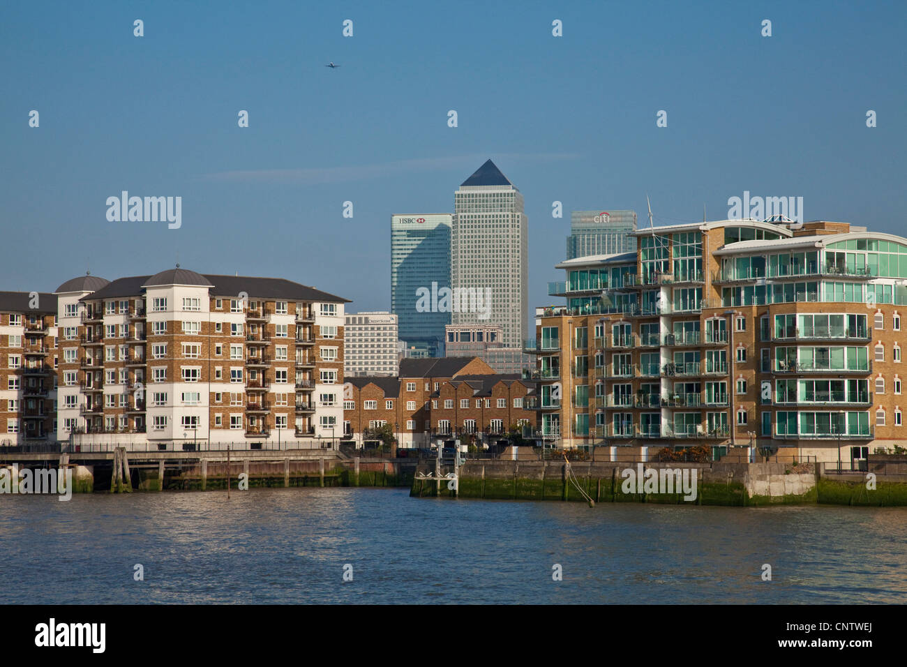 Canary Wharf and Riverside Apartment Blocks, London, England Stock ...