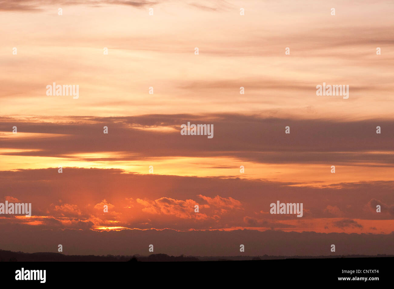 Fiery sunset sky hi-res stock photography and images - Alamy