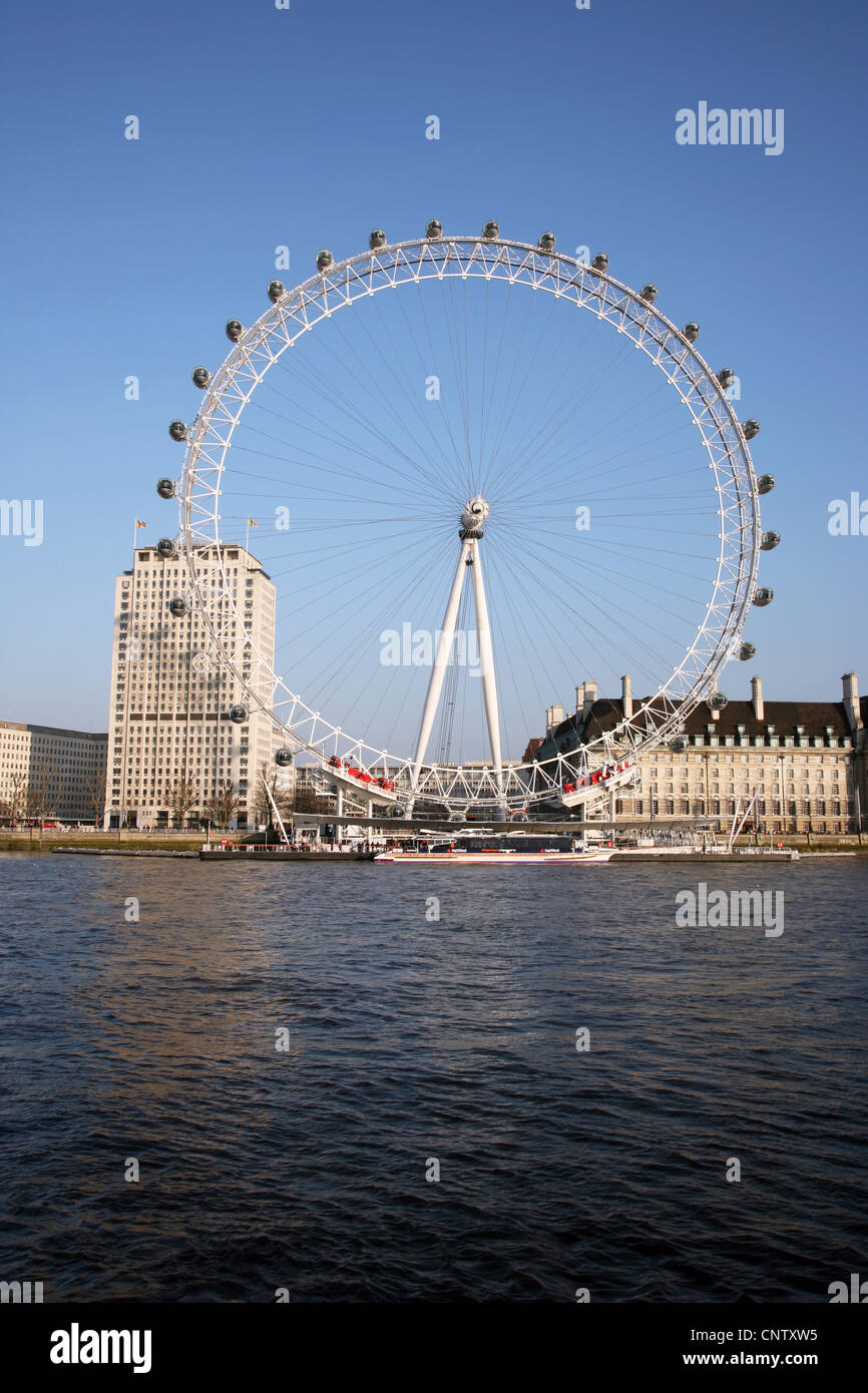View of the London Eye, a famous tourist attraction [Editorial use only ...