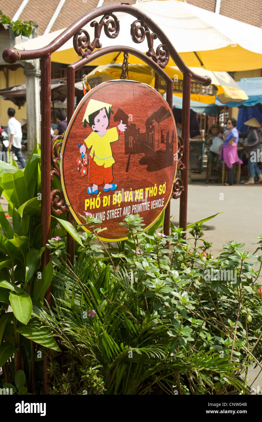 Sign in vietnamese language english hi-res stock photography and images ...