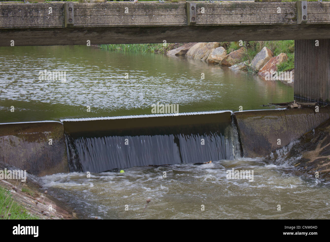 Bestwood Mill Lakes weir Stock Photo - Alamy